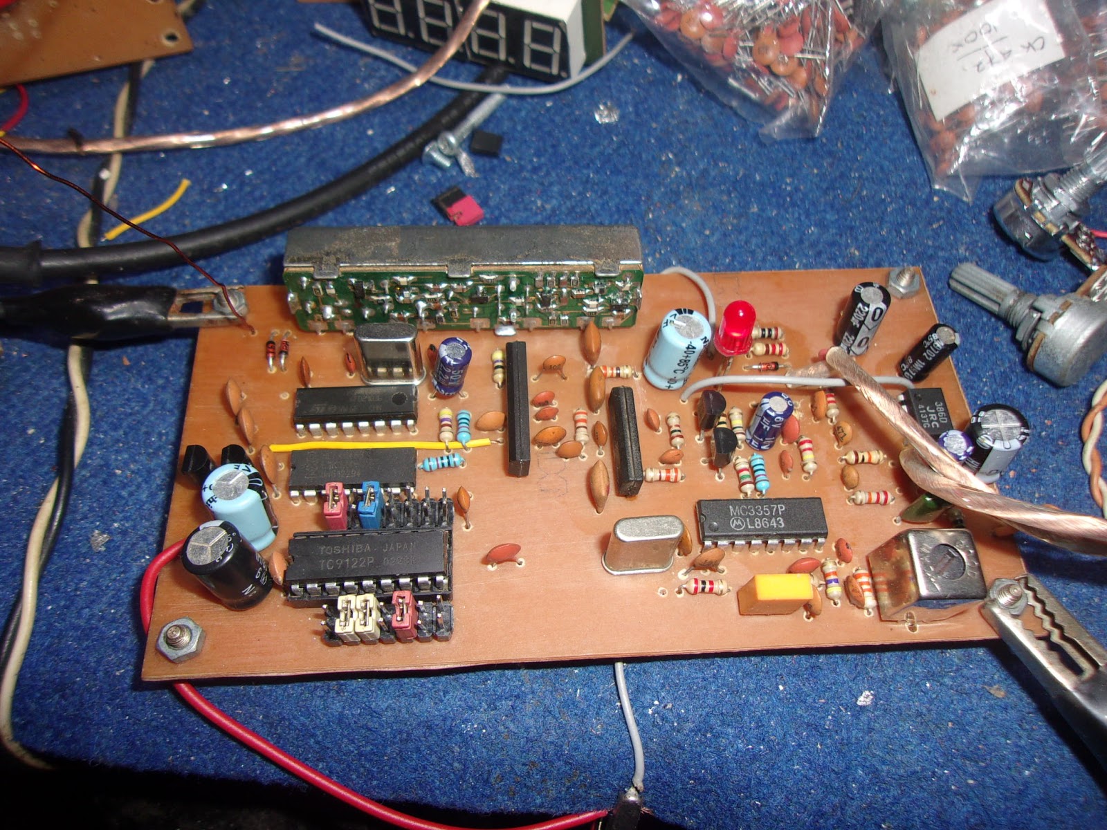 elektronika-analog: NBFM PLL Receiver Step 25KHz