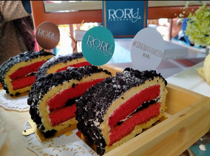 Memperkenalkan Wajah Baru Semarang Roru Cake, Favorit Baru Roru Gulung ...