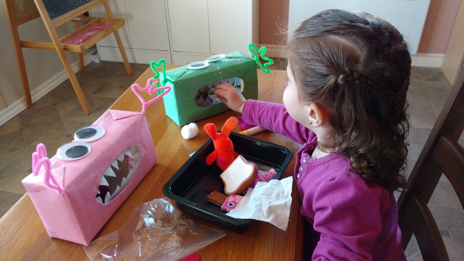 À la maison: Activité pour enfant; Dur et Mou, tactile!!!