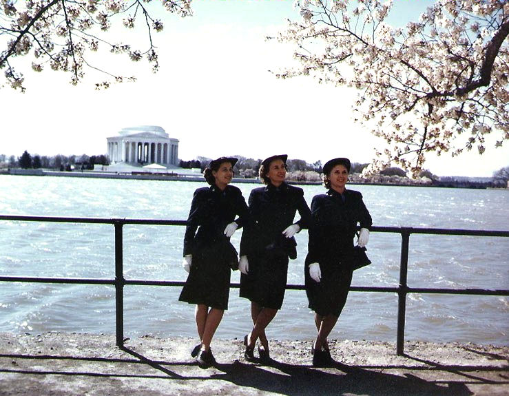 35 Rare and Fascinating Color Photographs of Navy WAVES During World ...