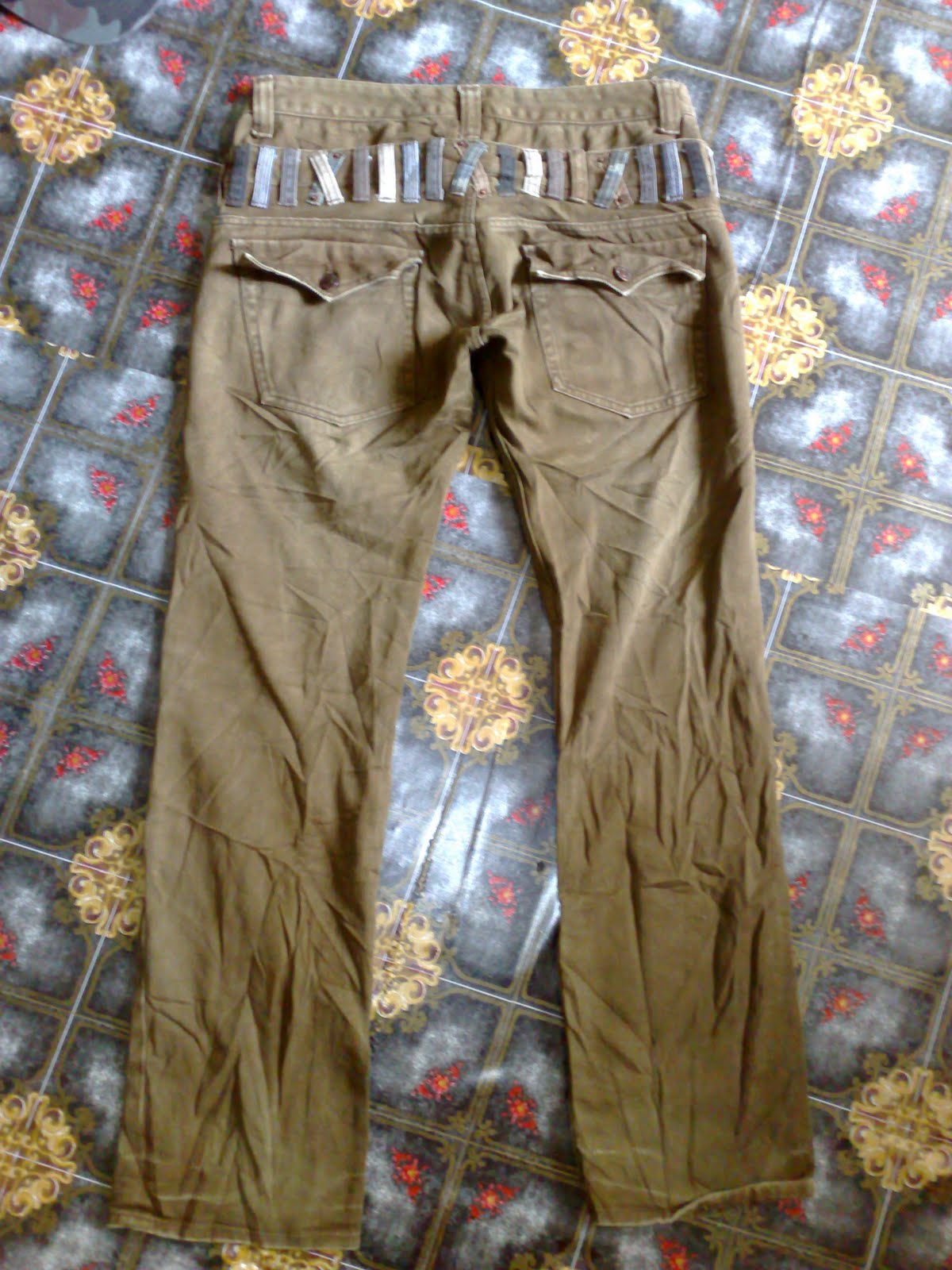 the head bundle: seluar brand dedicate