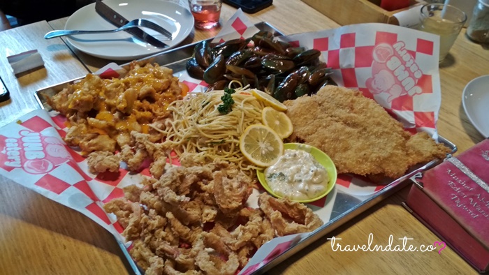 Jumbo Eatery: Restaurant for Big Eater in Bandung