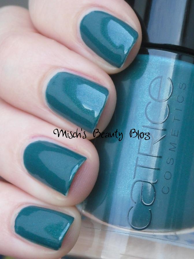 Misch's Beauty Blog: NOTD February 8th: Catrice - Be Pool