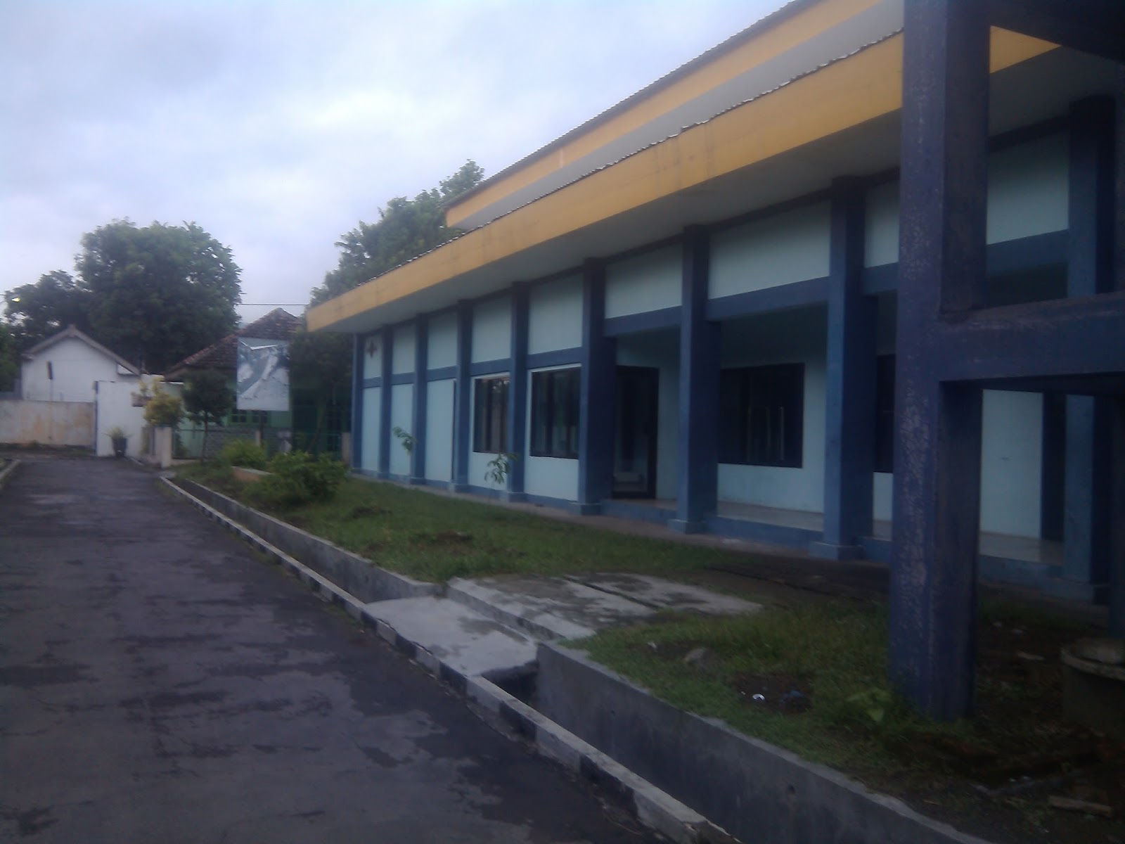 Kelompok 2 IJO: Gedung Aula SMKN 1 Kediri