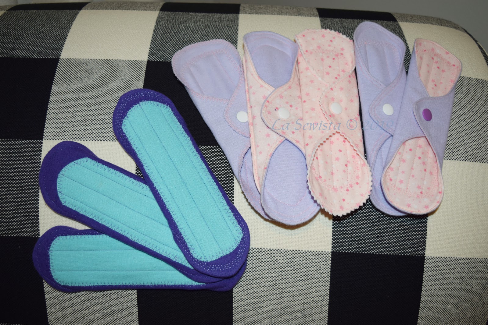 La Sewista!: Bunny's Feminine Pad Making Tutorial, Part One