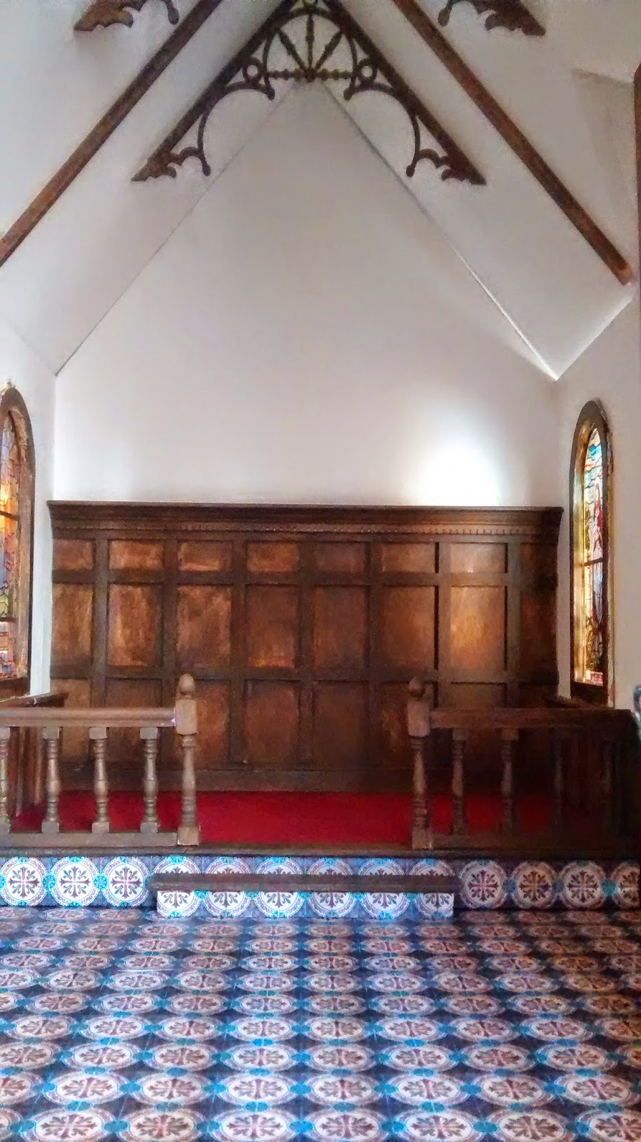 My Miniature World: Working on the inside of the Chapel