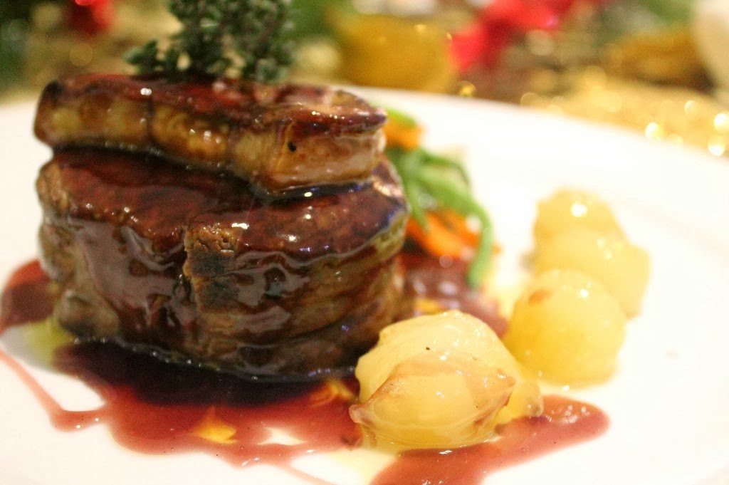 YOLANDA PINCHOLOS COOKING: Solomillo de ternera con foie al oporto