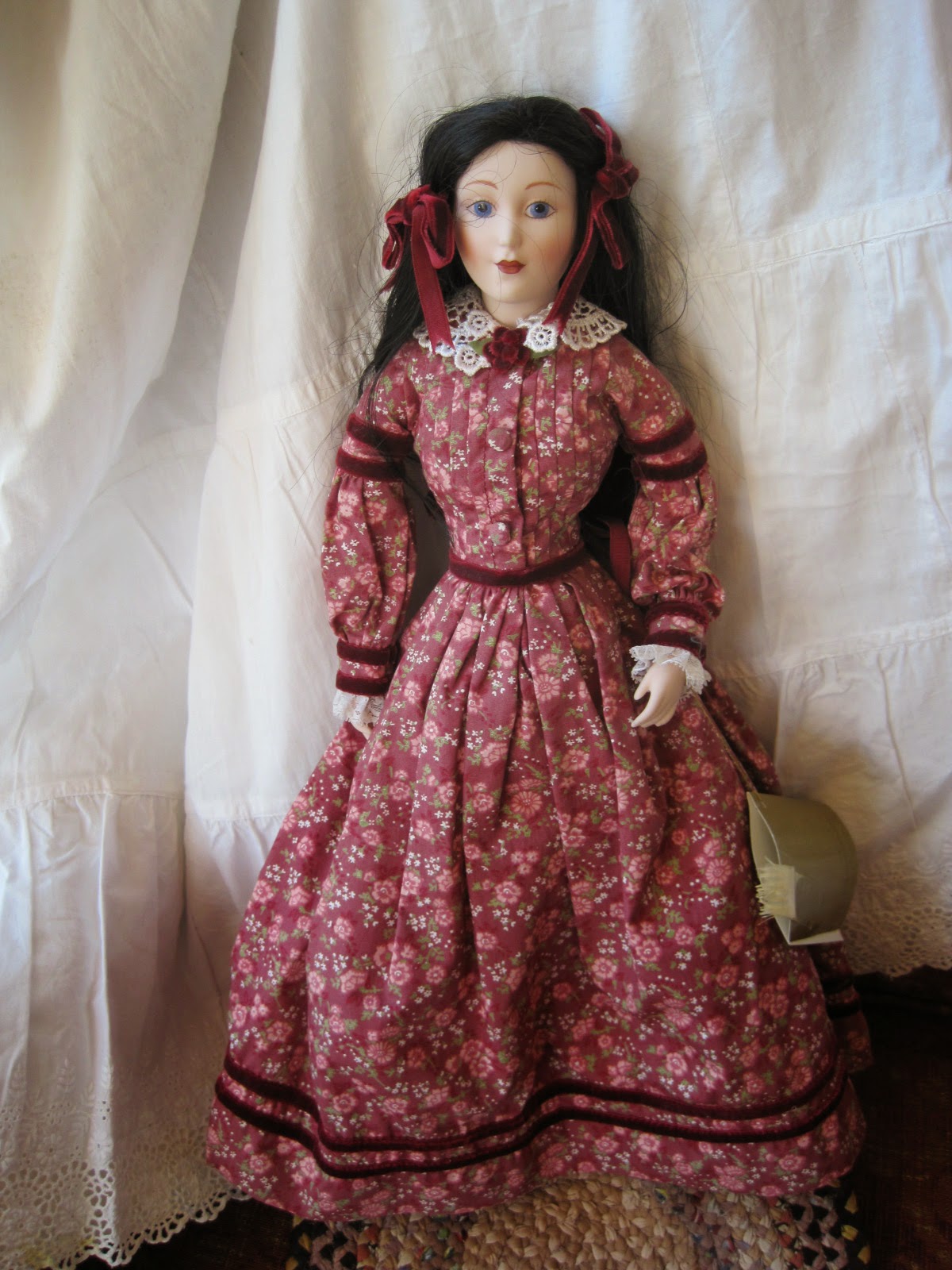 My Red Cape: Tasha Tudor loved Dolls.