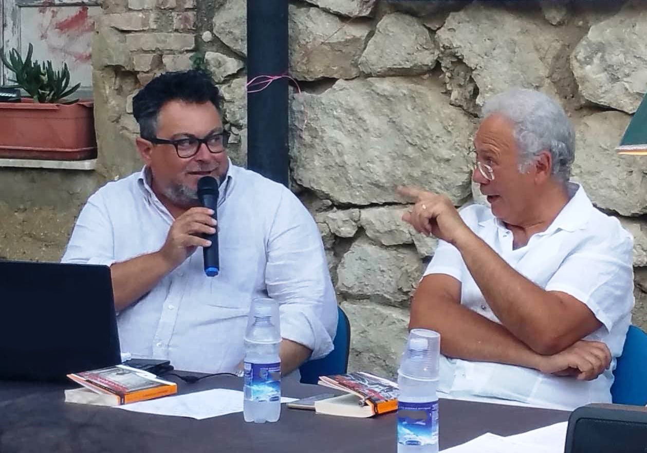 Michele Rondelli: Roberto Mistretta... il Noir dietro l'angolo