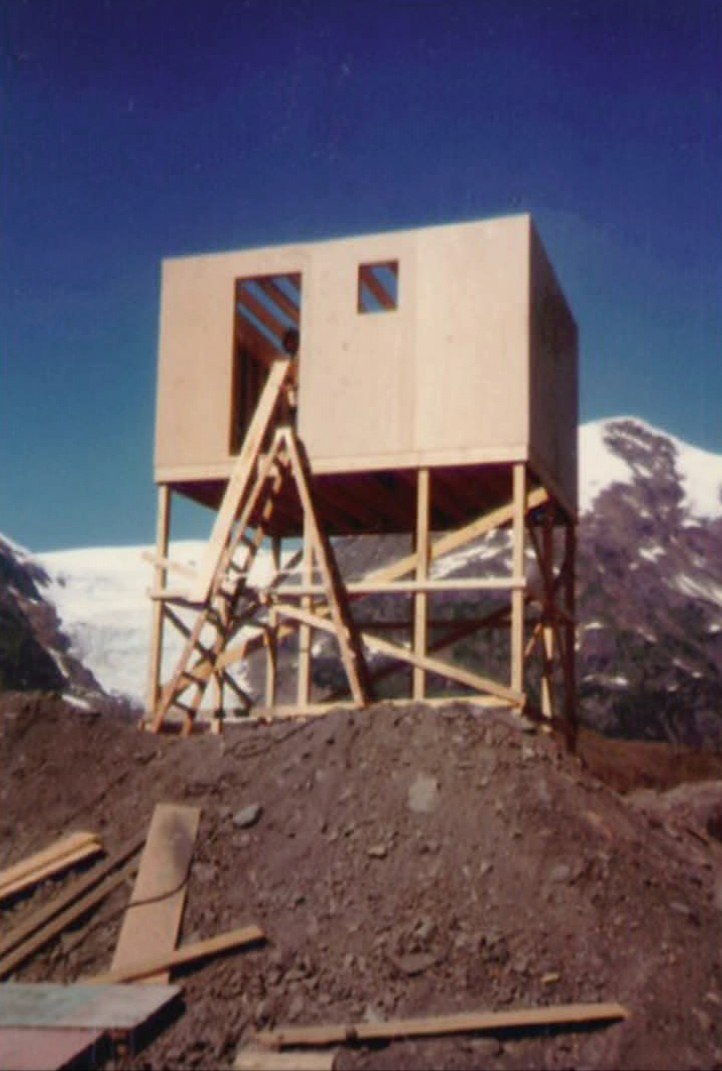 Movie Memorabilia Emporium: The Thing - Location scout and set construction