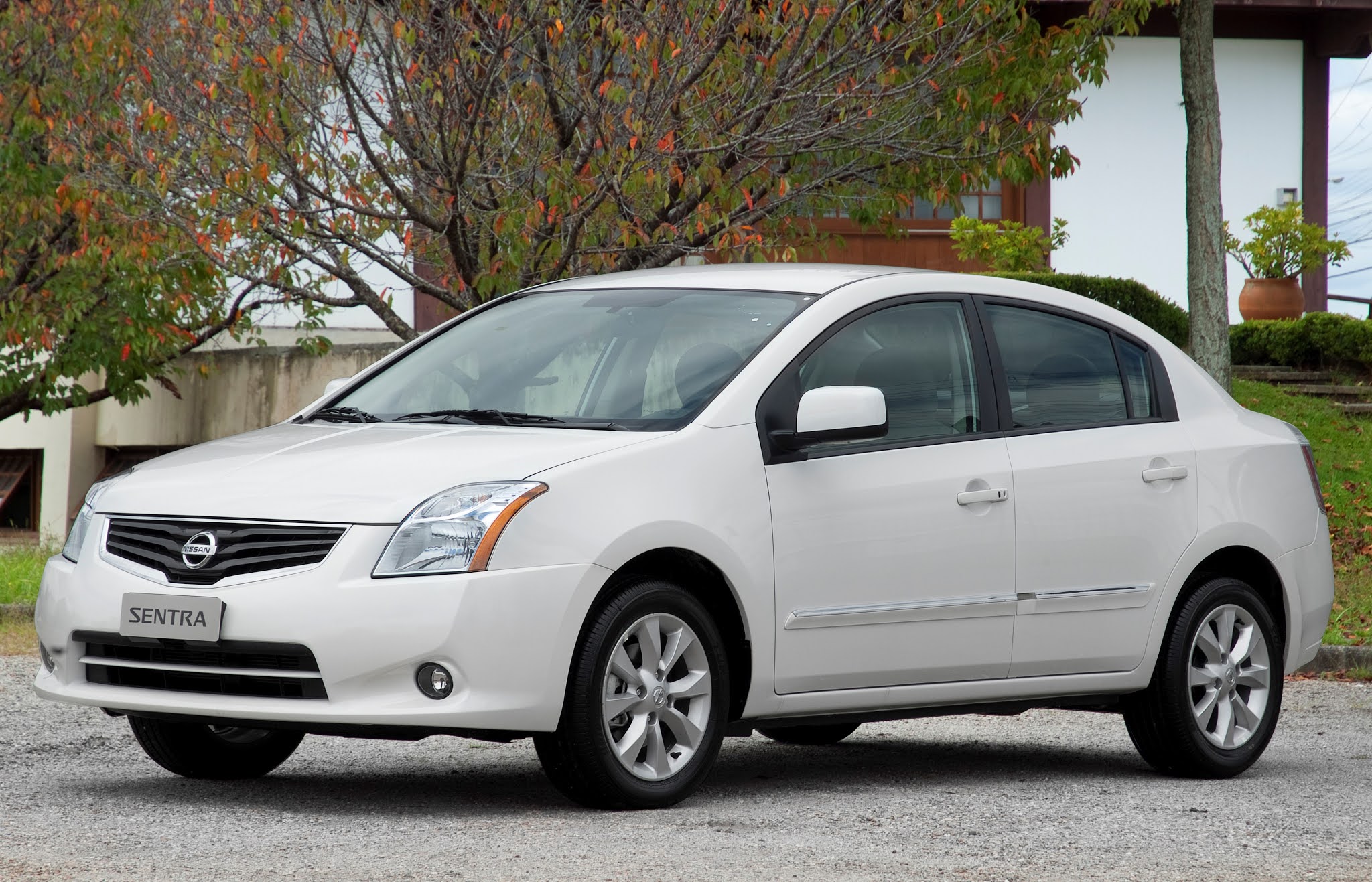 Relembre a trajetória de mais de 40 anos do Nissan Sentra