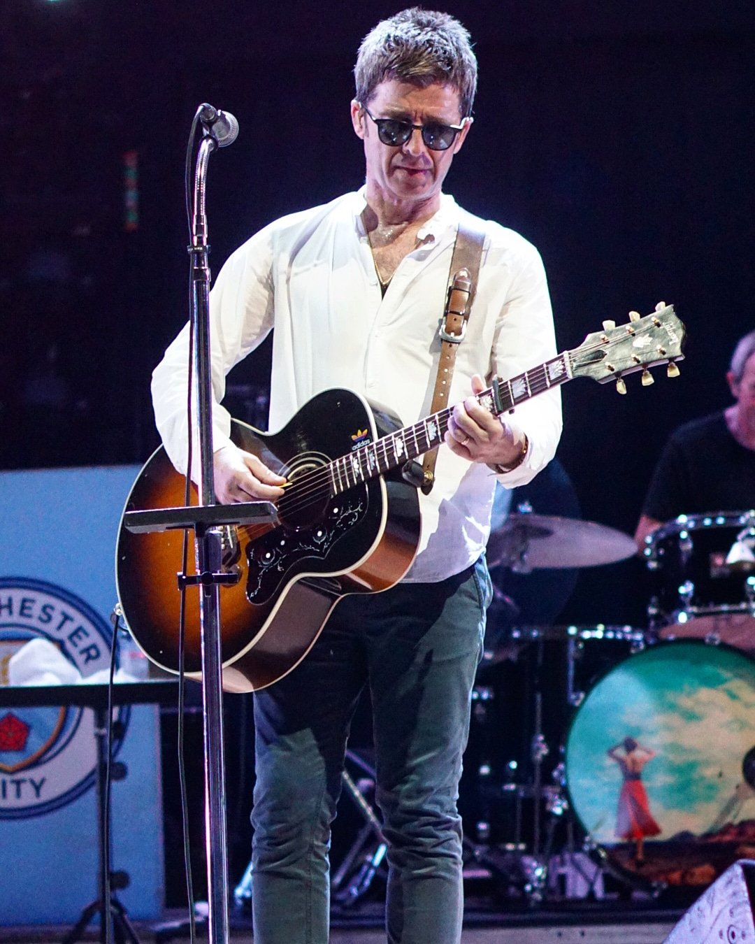 Noel Gallagher On Oasis Reforming, The Knebworth Documentary, Dizzee ...