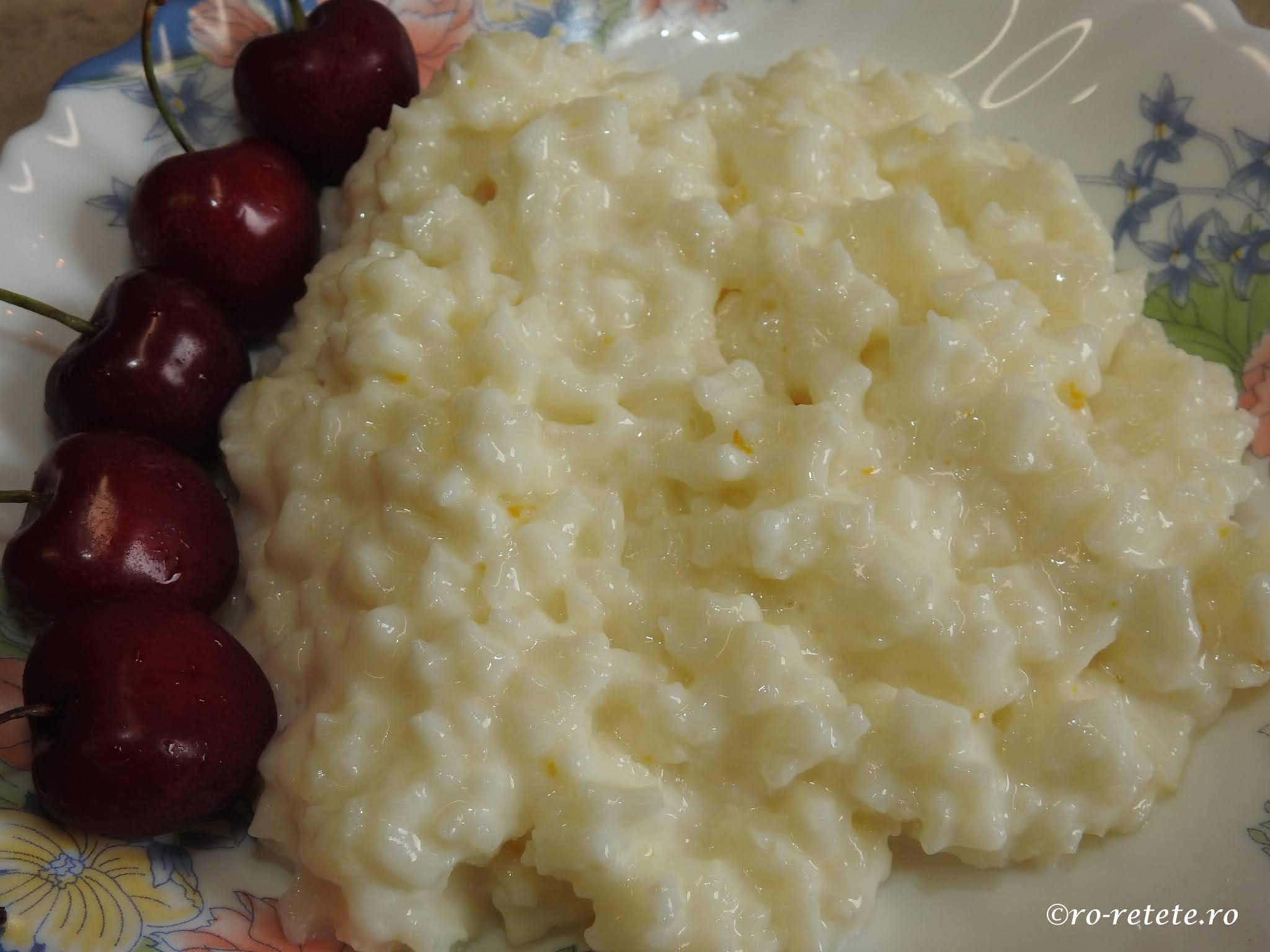 Orez cu lapte reteta | RO-Retete.ro