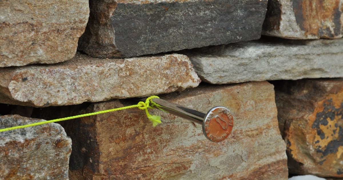 ROCKIN WALLS: Tool - Line Pins