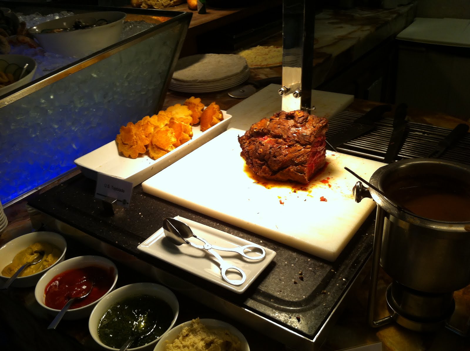 Cafe Mobility: Marriott Cafe at Marriott Hotel Manila