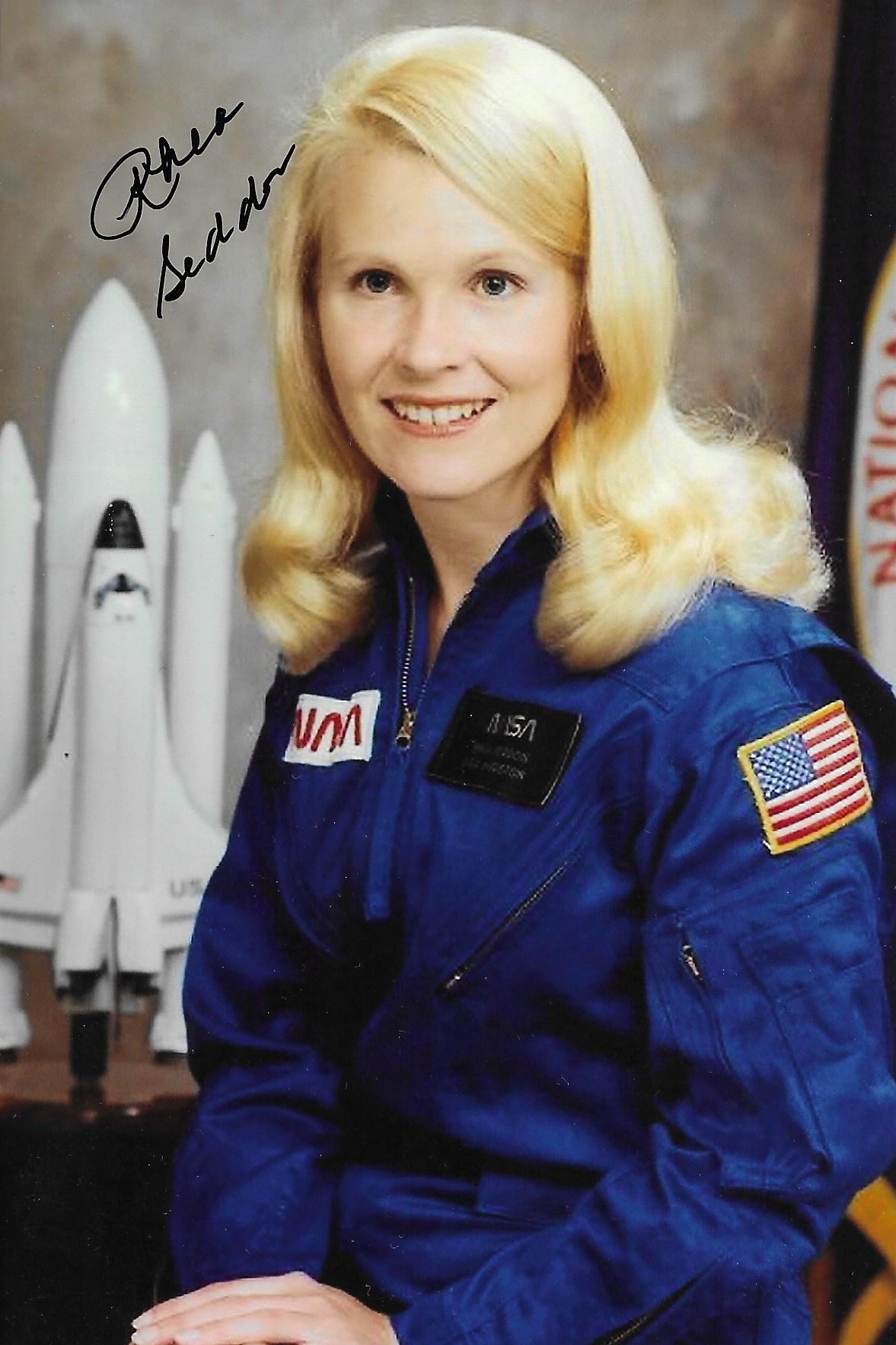 Autografy Mariu: Margaret Rhea Seddon, Julie Payette, Robert Lee Gibson ...