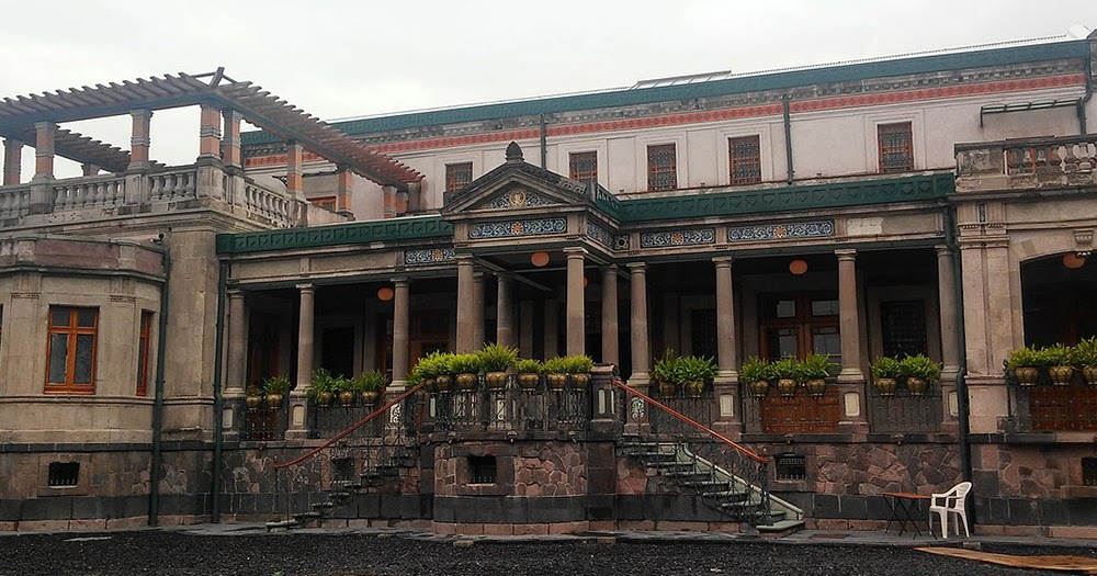 Notas de Arquitectura: La mansión de Rivas Mercado en la Guerrero