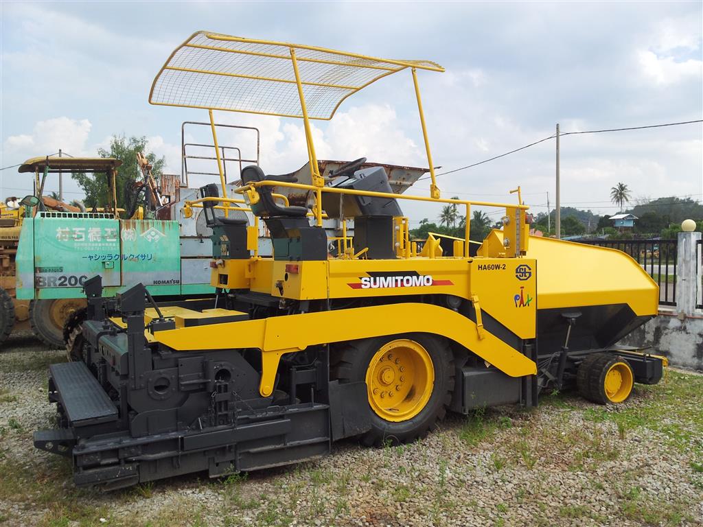 SOON SENG LEE HEAVY EQUIPMENT PLT: Sumitomo HA60W-2 Asphalt Finisher (6M)
