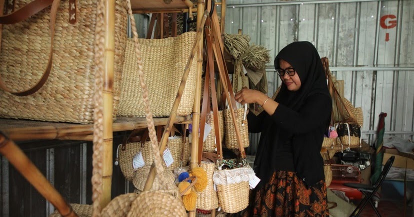 Pelaku UMKM Kreatif, Bertahan Di Tengah Pandemi Covid-19