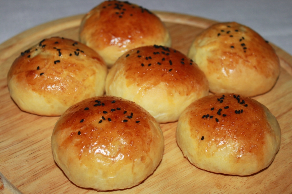 Visko po trupinėlį: Mielinės bandelės su įdarais