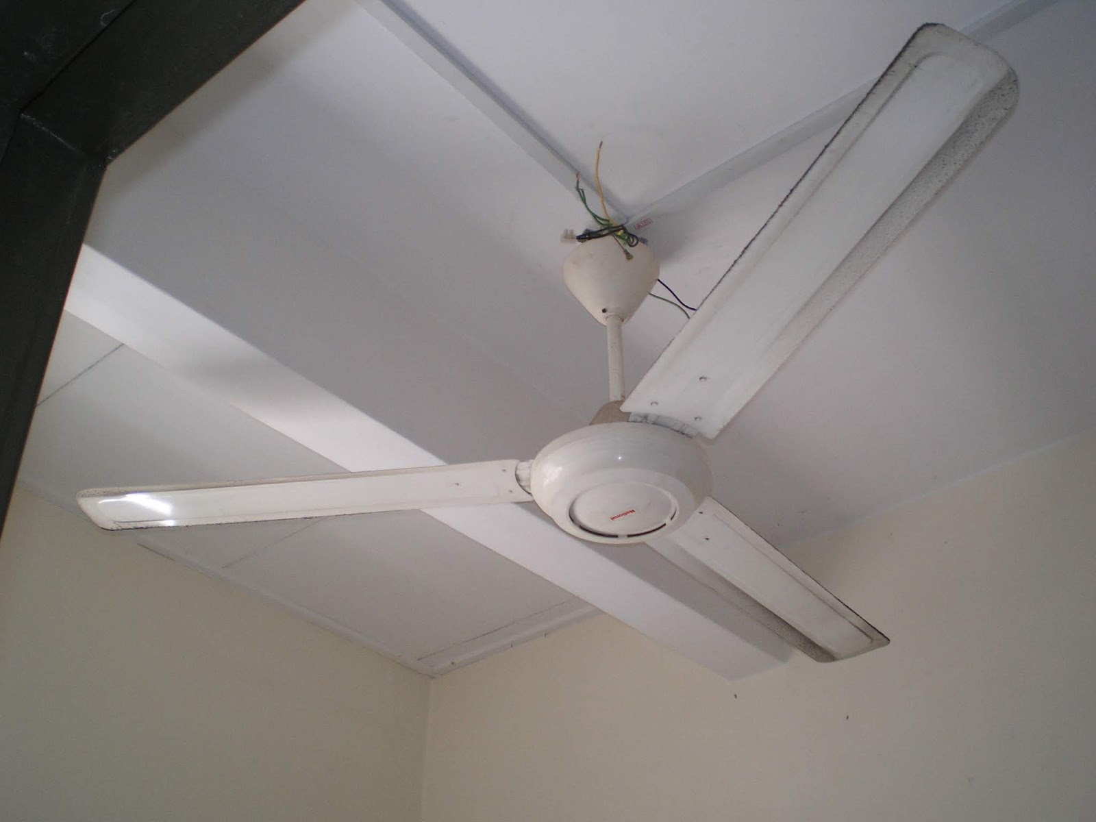 KOLEKSI PEMASANGAN KIPAS SILING