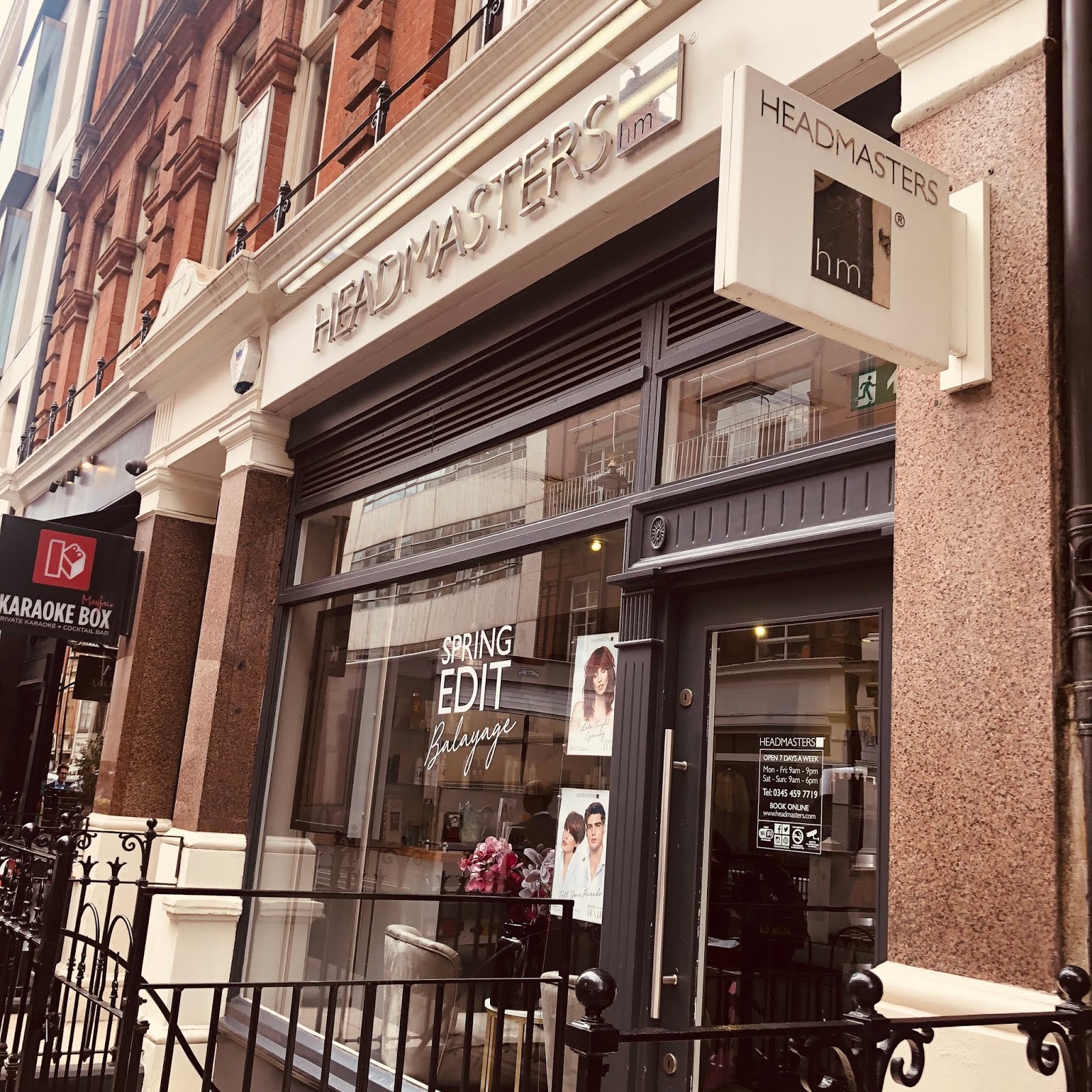Beautyqueenuk | A UK Beauty and Lifestyle Blog: Headmasters Mayfair Salon