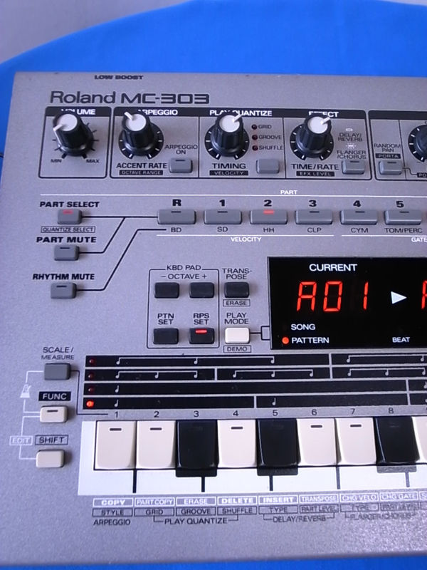 MATRIXSYNTH: Roland MC-303