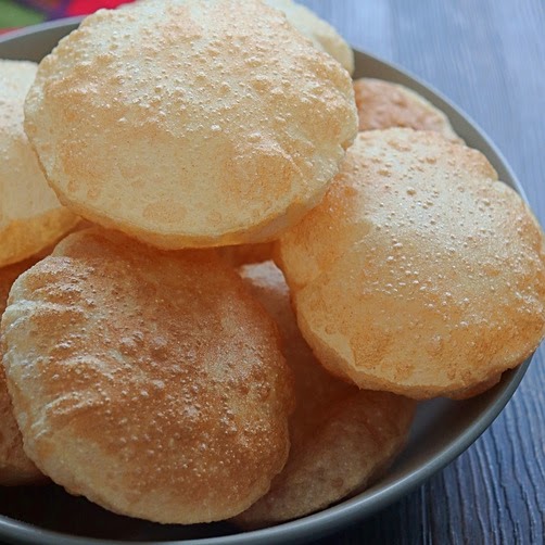 Sandhiya's Cookbook: Poori,Pongal and Khichidi Varieties