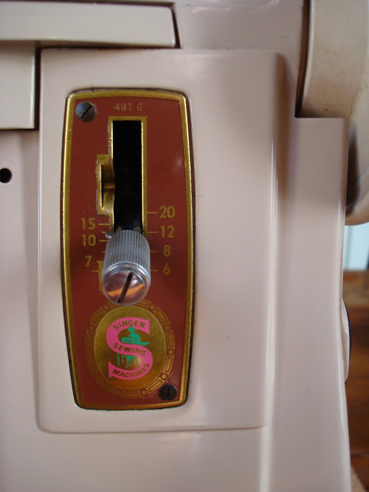 Oil and Thread: Meet the Singer 401G