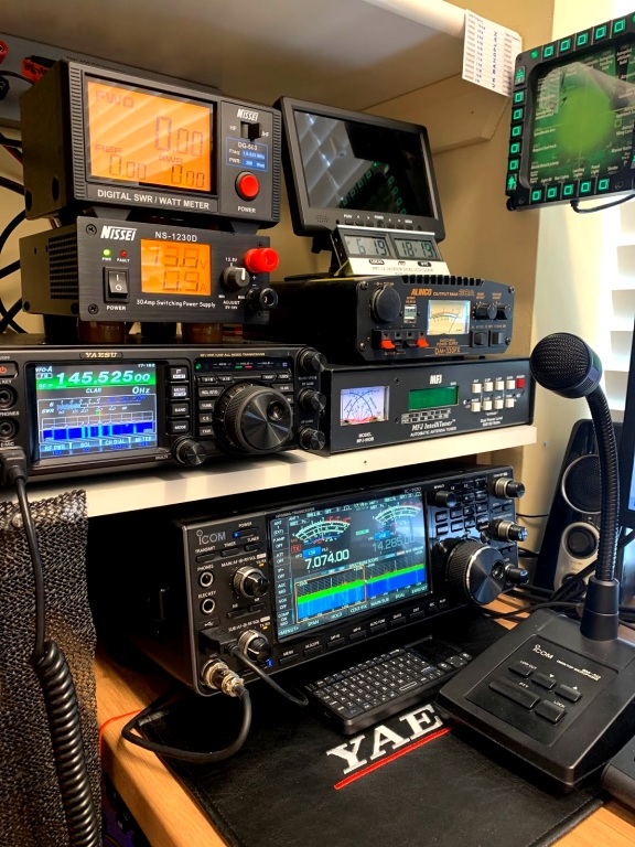 M7MCQ HAM RADIO BLOG: 2 RECEIVERS, 2 ANTENNAS
