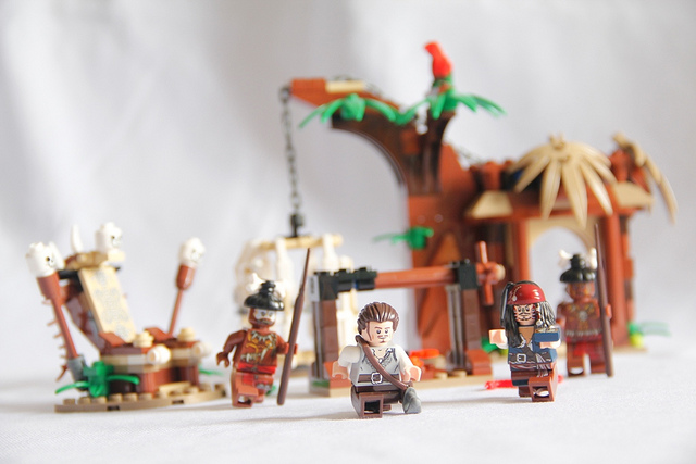 Boris Bricks: LEGO Pirates of the Caribbean #4182 The Cannibal Escape ...