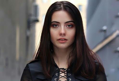 Julia Burch Biography, Body Statistics, Facts