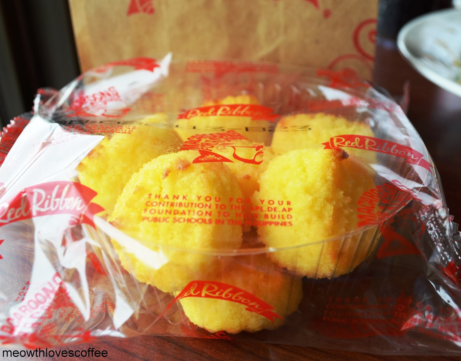 Meowth! : Macaroons for a Cause only at Red Ribbon