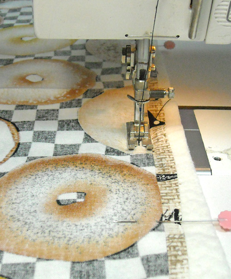 Sid's In Stitches: Easy Placemats for a Round Table Free Pattern