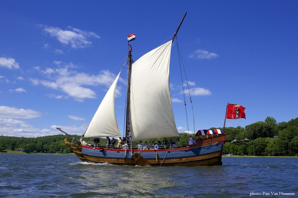 middletowneye: Replica of Adriaen Block's Vessel To Land in Middletown