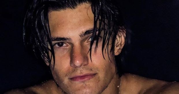 Favorite Hunks & Other Things: Andreas Arapis: Instagrams that Inspire