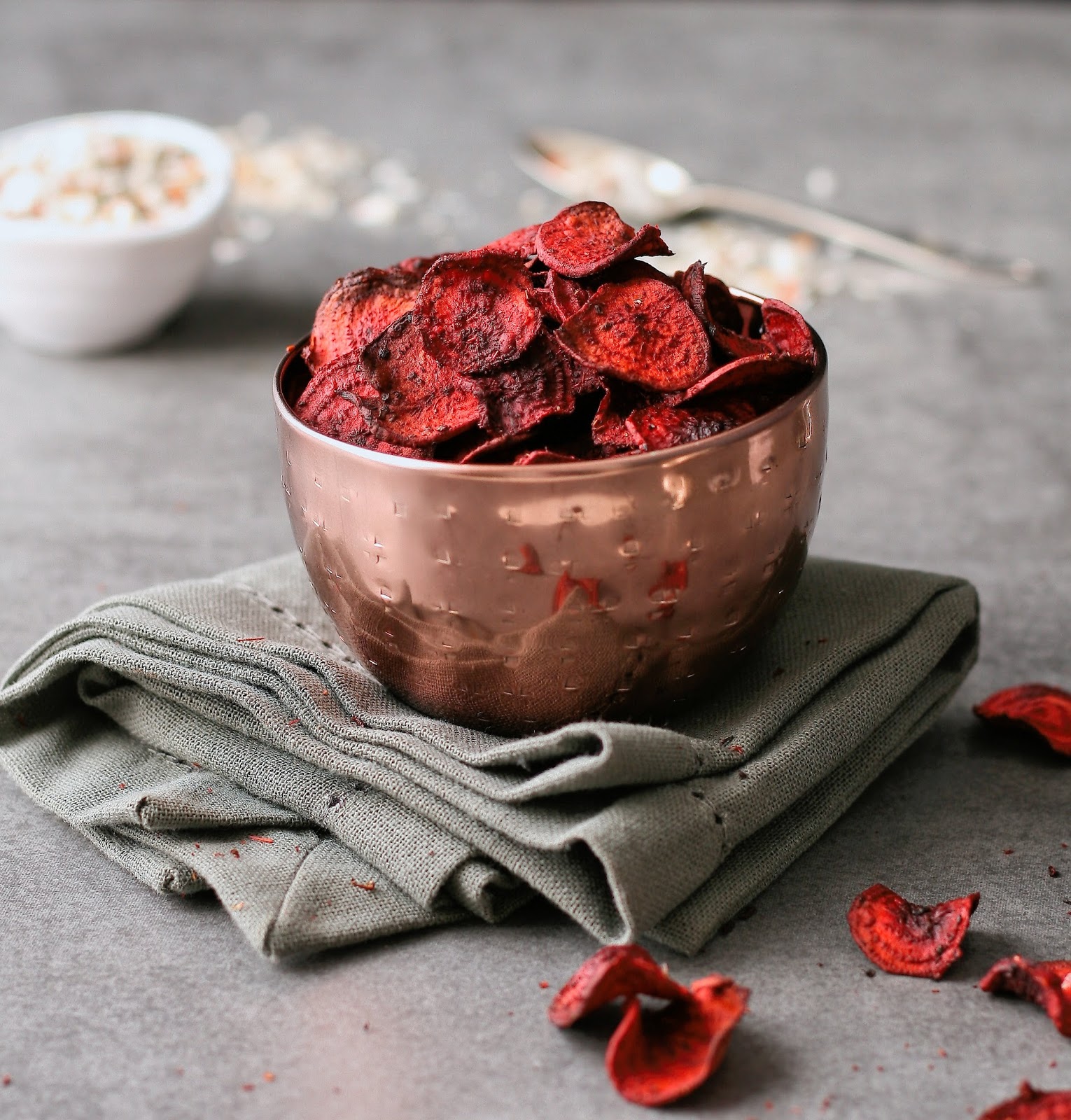 Cupcakes & Couscous: Easy Beetroot Crisps