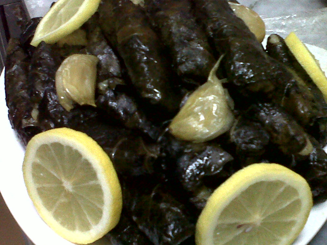 LYDIA's Q8 MATBAHNA AL ARABI: WARAQ ENAB/ STUFFED GRAPE LEAVES