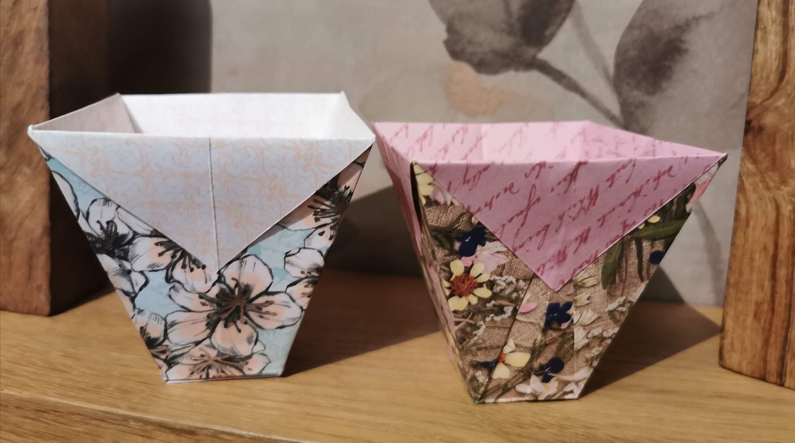 How to Make Little Pots Using Origami Technique