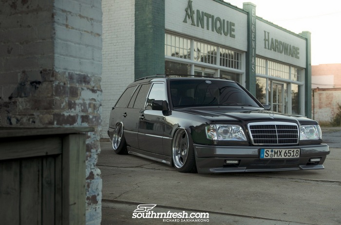 Mostbook: Tuning Mercedes Benz W124 Universal Stance