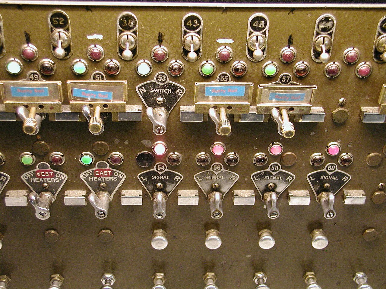 The Position Light: PHOTOS: Amtrak THORN Tower