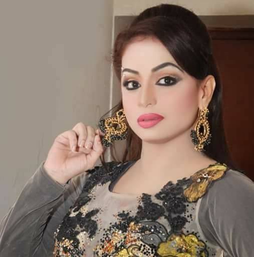 Nida Chaudhry | Nida Chaudhry Age Family Networth Biography