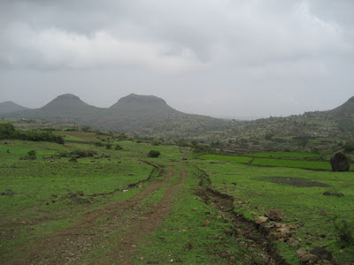 On the Edge of Sahyadris: Patta fort Vishramgad