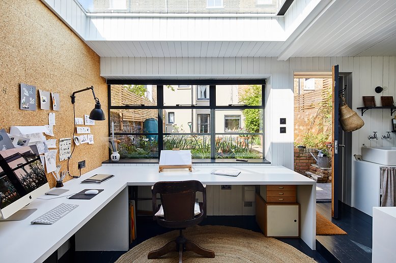 Shedworking: Slightly underground garden office for an illustrator