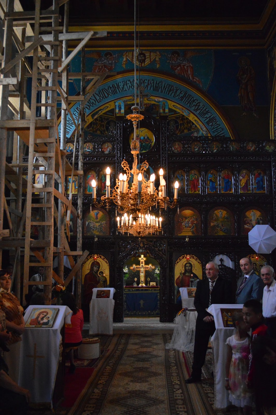 Dar!: Botezul pruncului Andrei Blaga, Parohia Domnesti, jud. Bistrita ...