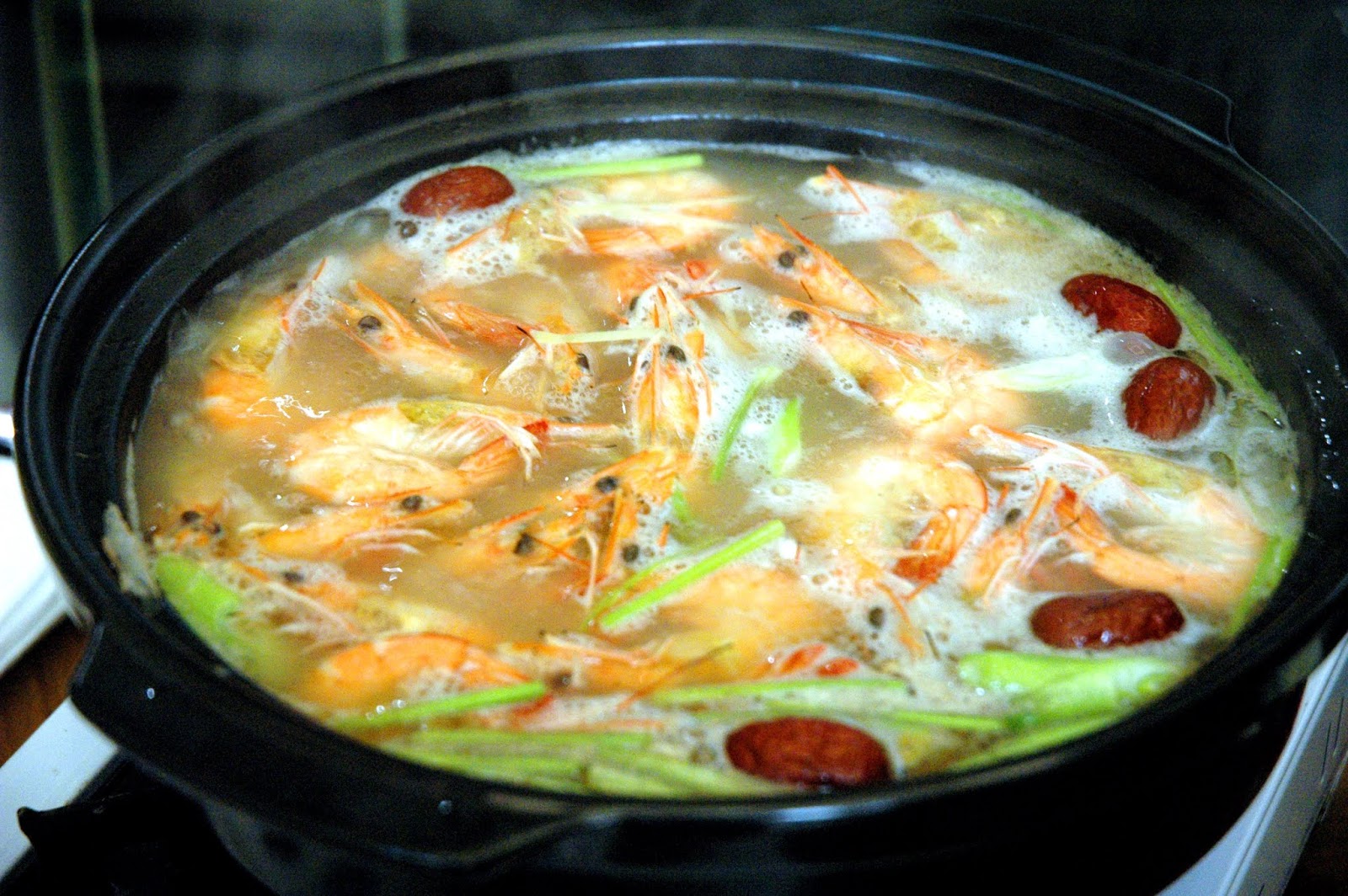 DUDE FOR FOOD: A Chinese Lauriat at Diamond Hotel's Corniche