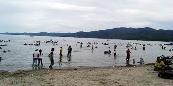 Mengintip Keindahan Panorama Pantai Nambo, Kendari
