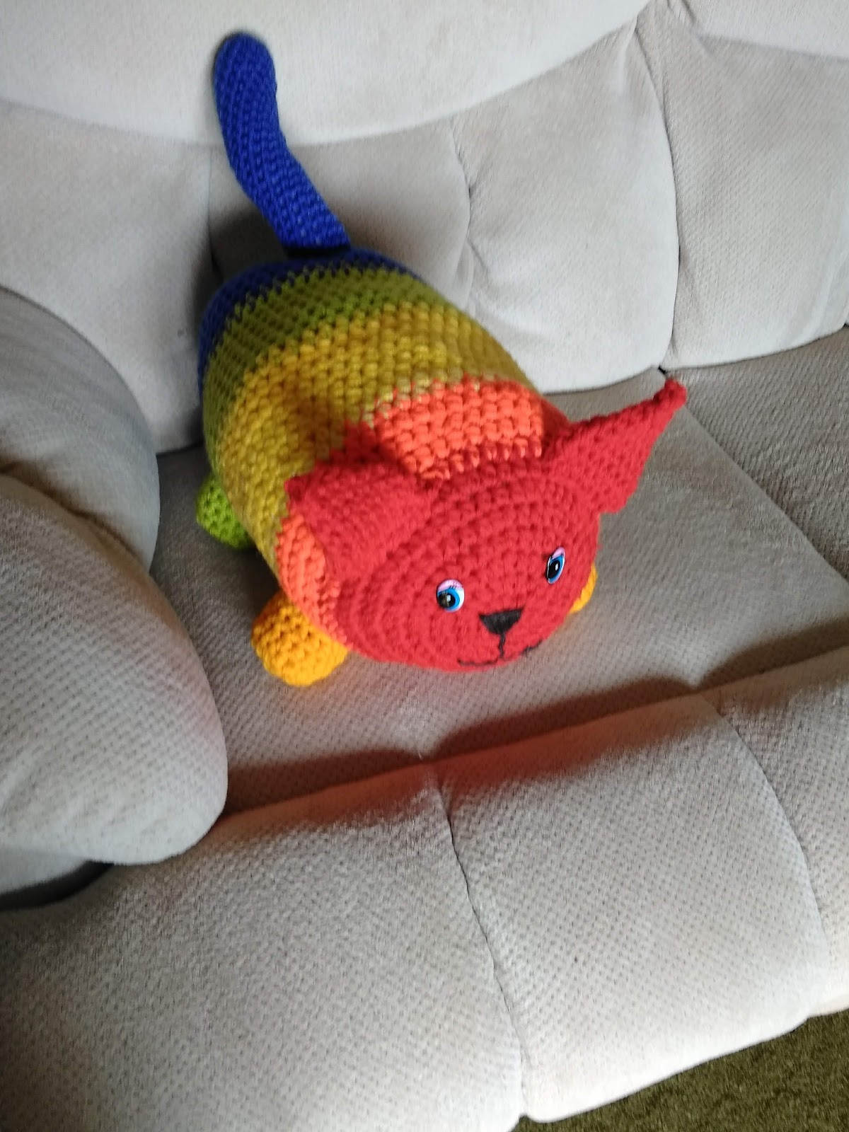 The Penguin Pages: Fat Cat free crochet pattern