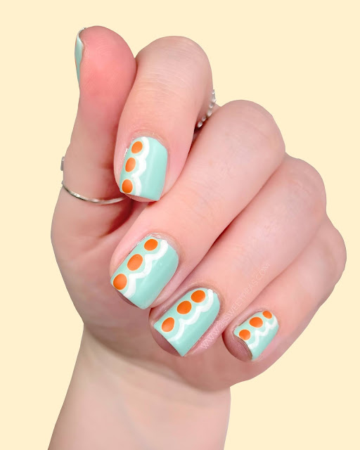 Minimalistic Side Nail Art — 25 Sweetpeas