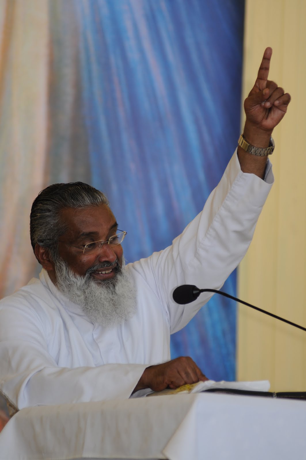 Na Chwałę Pana: Please pray for Father James Manjackal...